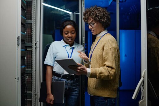 4 Benefits of Document Storage and Sharing in the Cloud